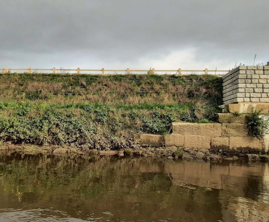Reinforced vegetated wall system for Aire riverbank | GeoGrow | ESI ...