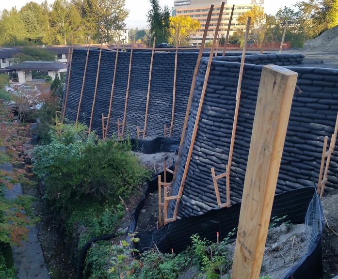 15m-high retaining wall for new retirement home complex | Gravitas ...