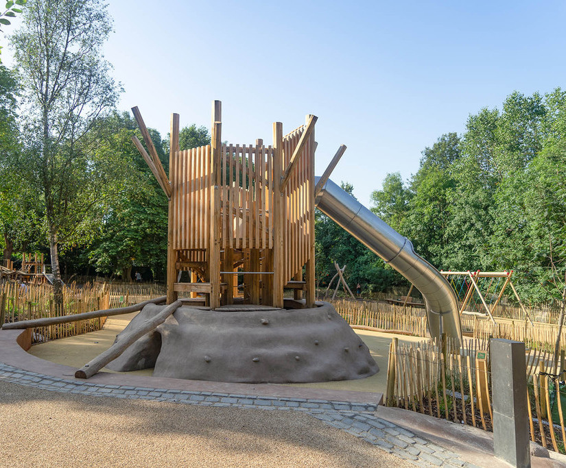 Bespoke oak and robinia timber play towers, Holland Park | Duncan ...