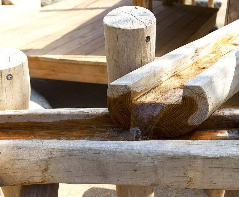 Log Trough for water play (SA.1.03) | Duncan & Grove | ESI External Works