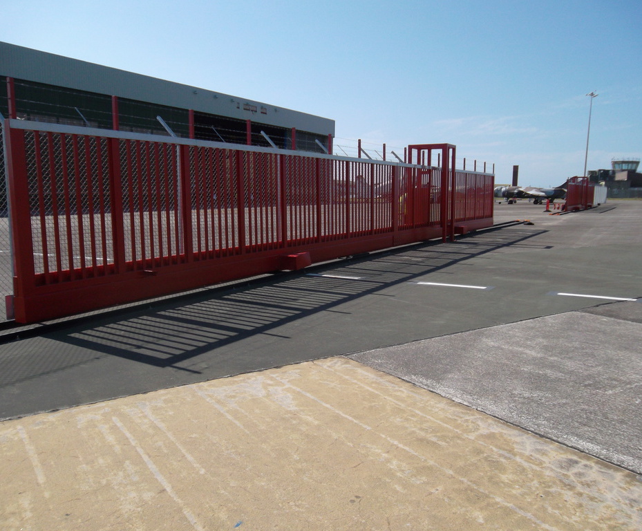 Tracked security sliding gates | Frontier Pitts | ESI External Works