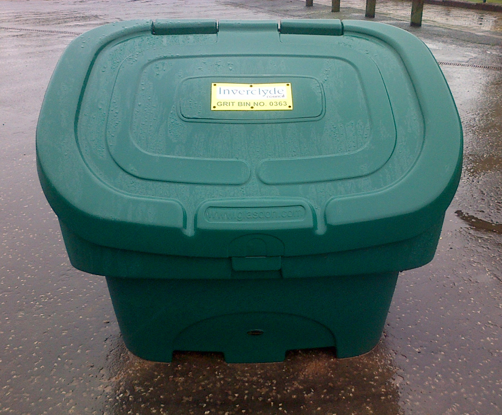 Nestor™ 400 grit salt bin | Glasdon UK | ESI External Works