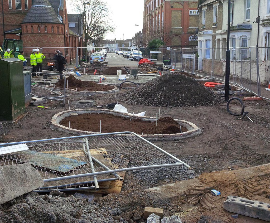 StrataCell™ tree pits for London community rain garden | GreenBlue ...