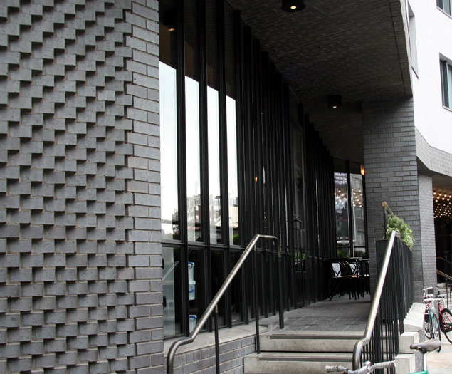 Staffordshire Blue extruded brick slips | Ketley Brick Company | ESI ...