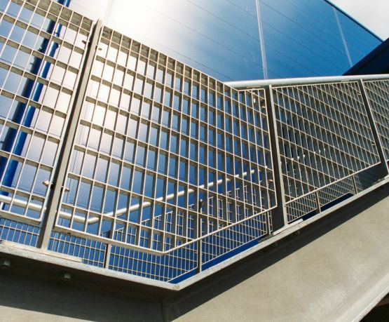 Type N steel balustrade infill | Elefant Gratings | ESI Building Design