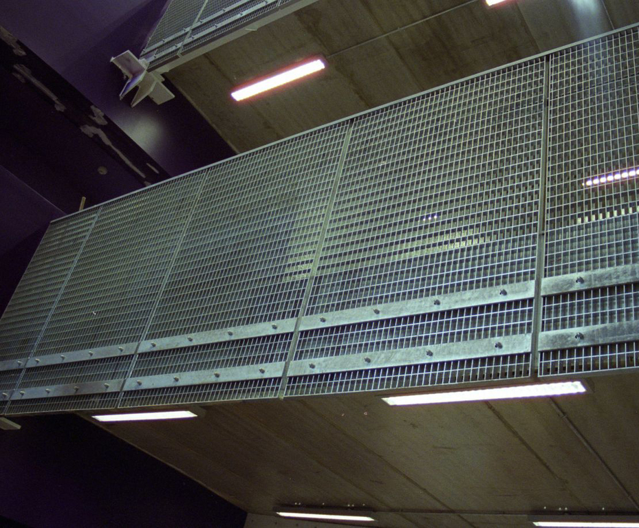 Balustrade infill for Curve Theatre, Leicester | Elefant Gratings | ESI ...