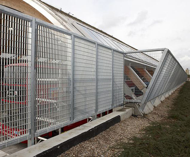 Type NP steel rigid mesh fencing | Elefant Gratings | ESI External Works
