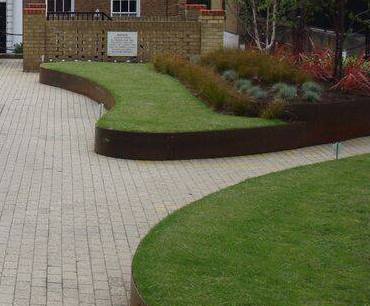 EverEdge Custom landscape edging for docklands courtyard | EverEdge ...