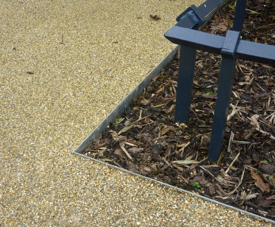 EverEdge® Halestem galvanised steel landscape edging | EverEdge | ESI ...