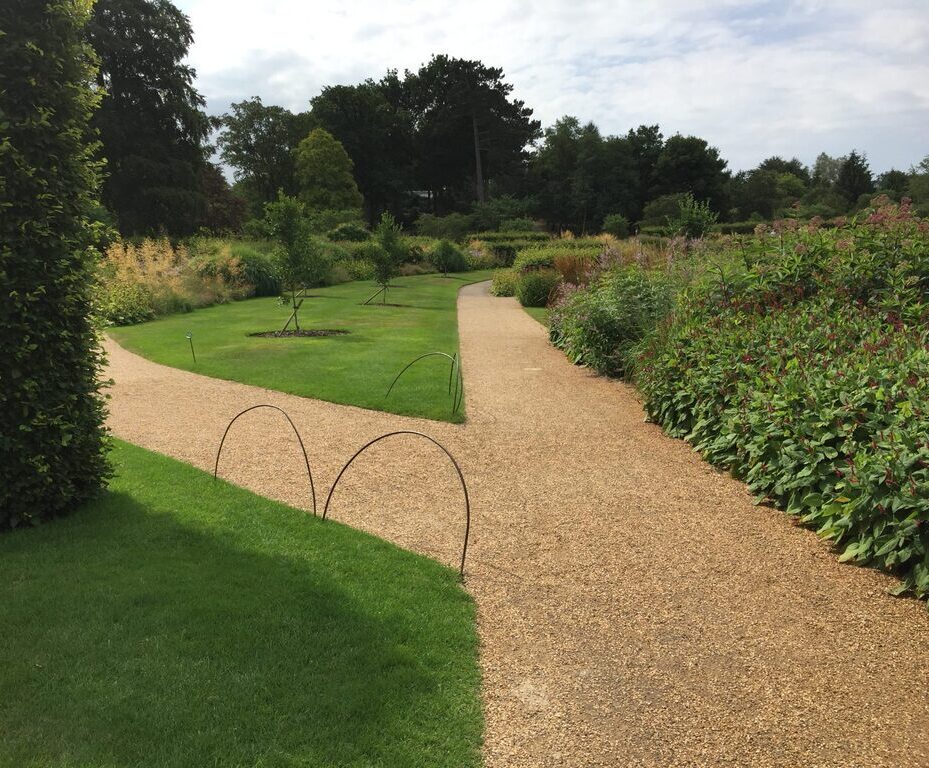 Titan steel pathway edging - RHS Wisley gardens | EverEdge | ESI ...