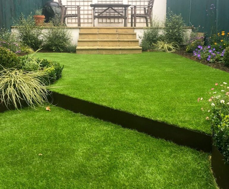 EverEdge Mini Titan heavy-duty steel landscape edging | EverEdge | ESI ...