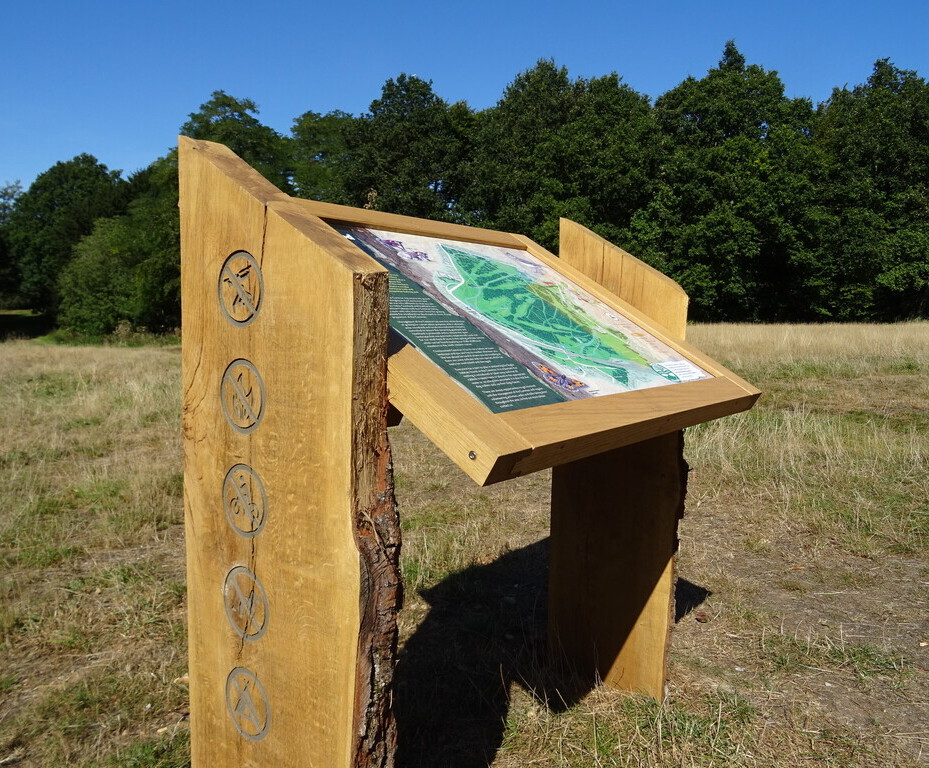 Woodsman™ timber interpretation lectern | Fitzpatrick Woolmer | ESI ...
