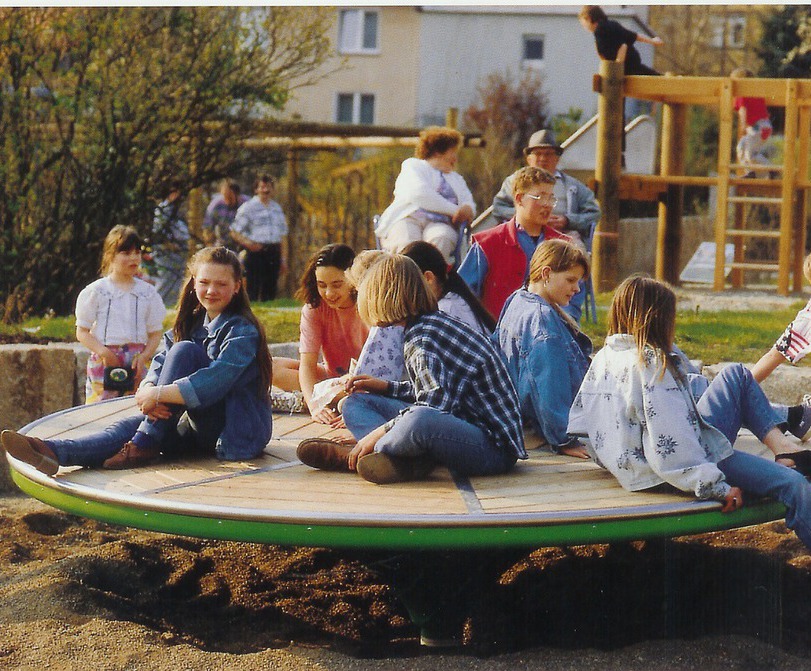 Giant Revolving Disc | Timberplay | ESI External Works