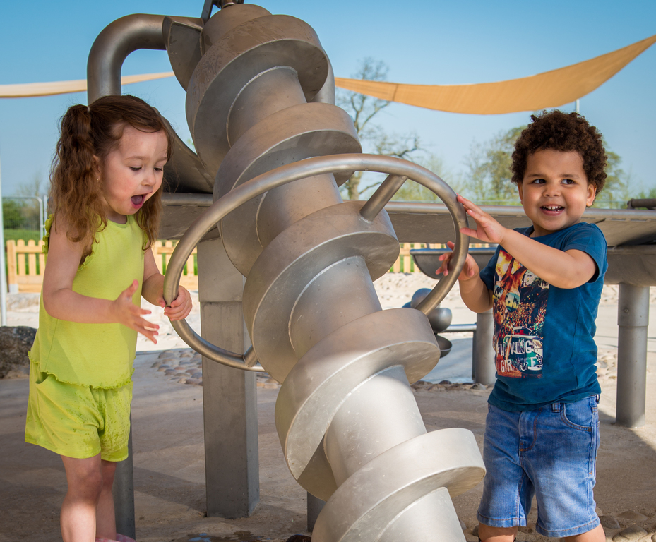 Bespoke water play features for children's farm park | Timberplay | ESI ...