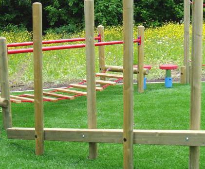 Low level timber trim trails | Massey & Harris (Eng) Ltd | ESI External ...