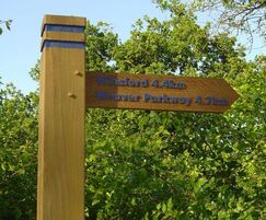 Solid oak directional fingerposts | Shelley Signs | ESI External Works